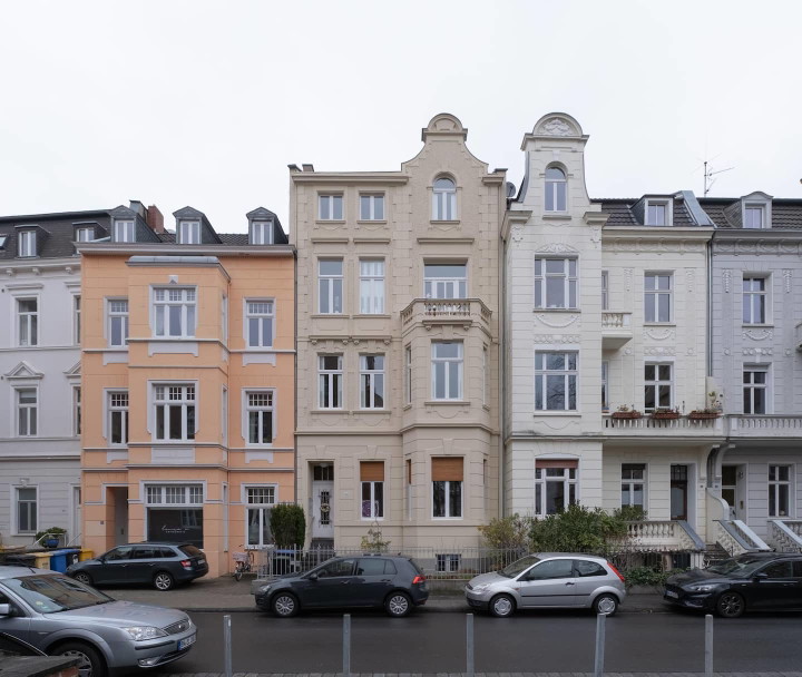 Spacious Old Building Apartment In Bonn's Südstadt - Bonn