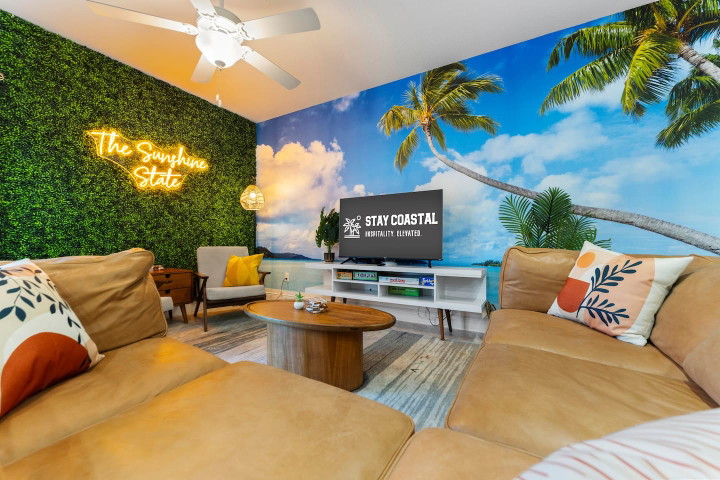 7 Beds | Nerf Wall | Arcade | 4 Min Walk 2 Beach! - Daytona Beach, FL