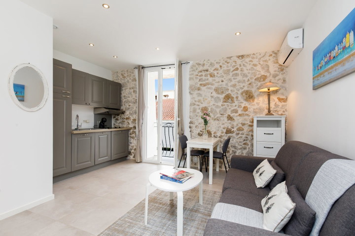 Studio Dans Le Vieil Antibes - Biot