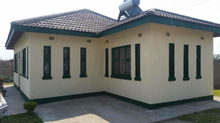 2 Bedroom Cottage In Masvingo Low Density Suburb - Zimbabwe