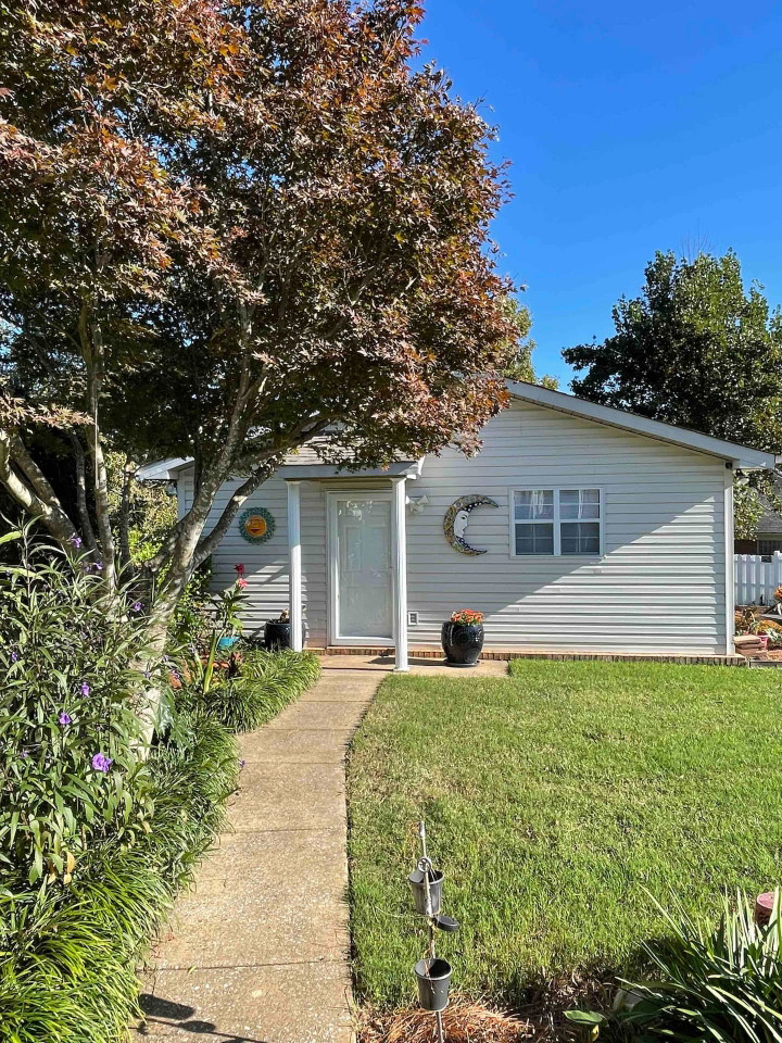 The Shop At Mike & Sandys Place - Alabama
