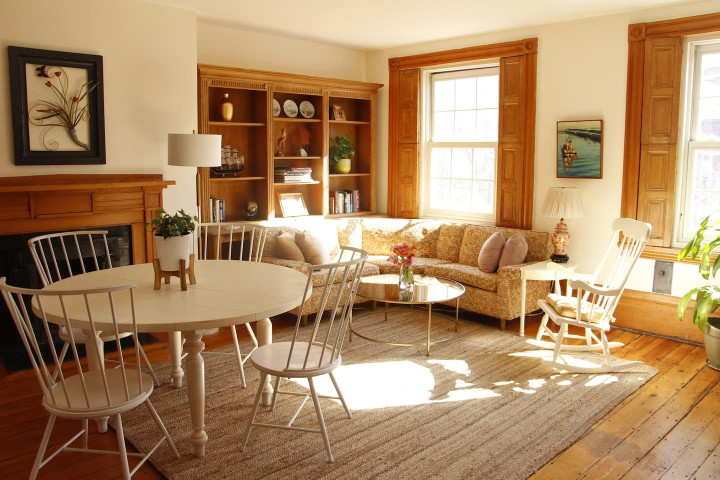 Bright & Sunny West End Apartment. - Portland, ME