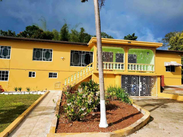 3&nbsp;Chambres Et 2&nbsp;Salles De Bain Entières Avec Climatisation Chez Angie - Jamaïque