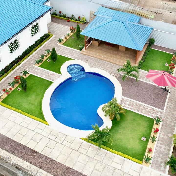 Villa Avec Piscine à Brazzaville - Kinshasa
