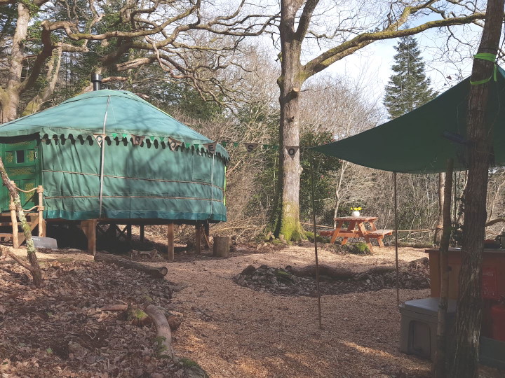 Magical Woodland Yurt With Stunning Mountain And Estuary Views - Wales