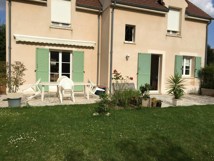 Jolie Maison Avec Grand Jardin Près De Disneyland - Bussy-Saint-Georges