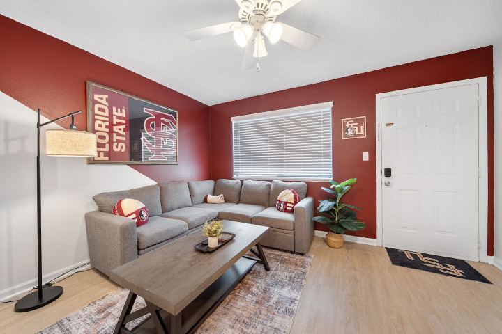 Walk To Fsu | Gated + Parking | Pool - Tallahassee, FL