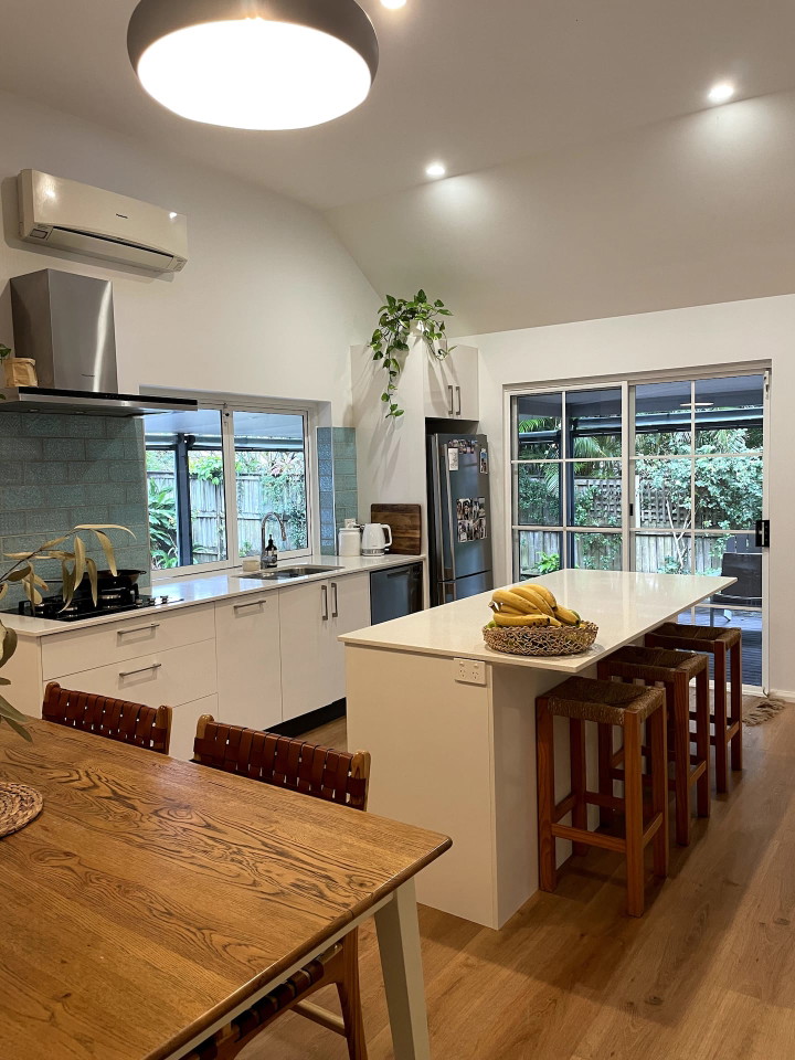 Beachside Home In Emerald Beach - Coffs Harbour