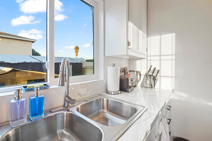 Guest Home In Lakewood - Norwalk, CA