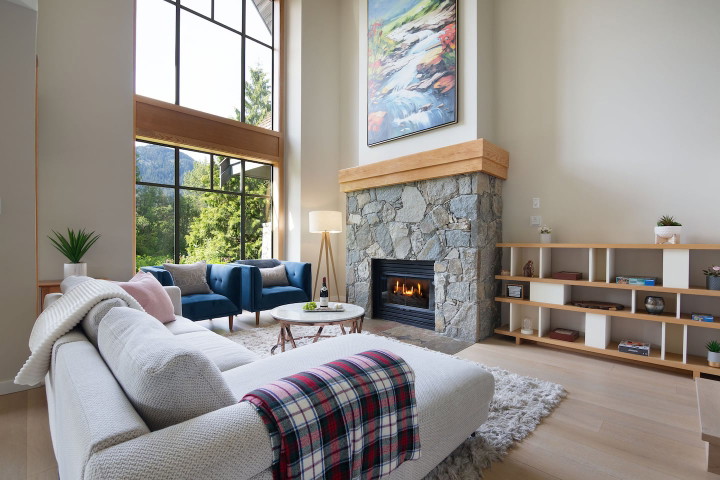 4br/5ba On Golf Course-private Ht, Gondola Parking - Whistler