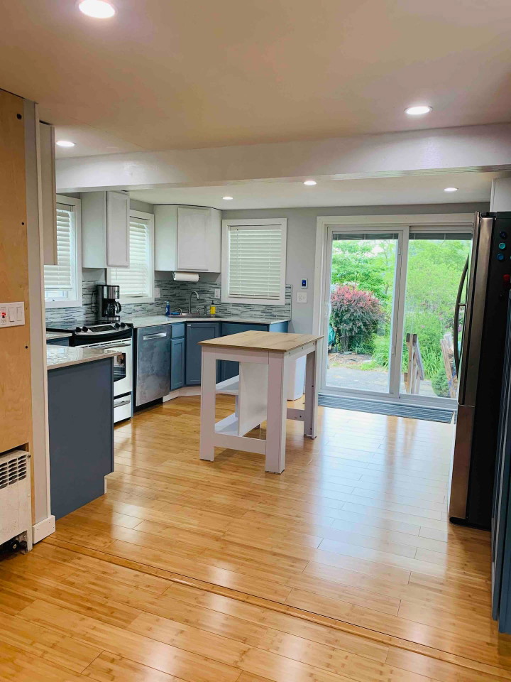 Charming Lakeside Home - Fall River, MA