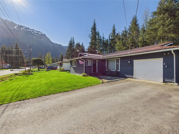 Home Near Mendenhall Glacier With Large Backyard - Juneau, AK