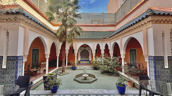 Riad Avec Patio En Plein Centre De Vichy - Vichy