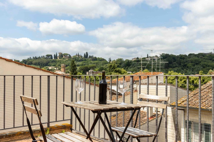 Apartment With Rooftop Terrace In San Frediano - Florence