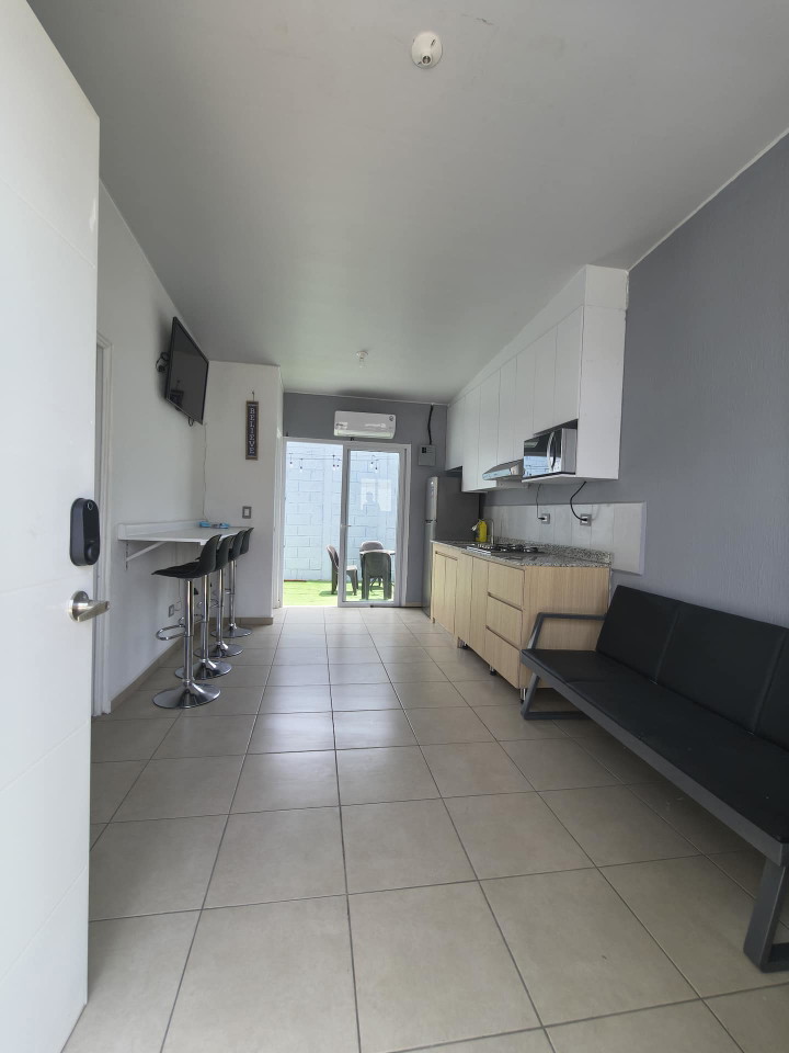 Marseille House / Security, Connectivity And Rest - El Salvador