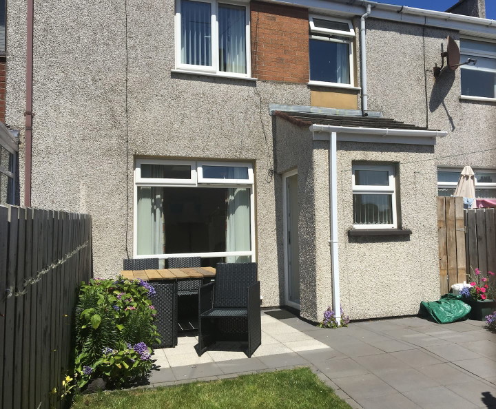 Terrace House In Central Portrush - Portrush