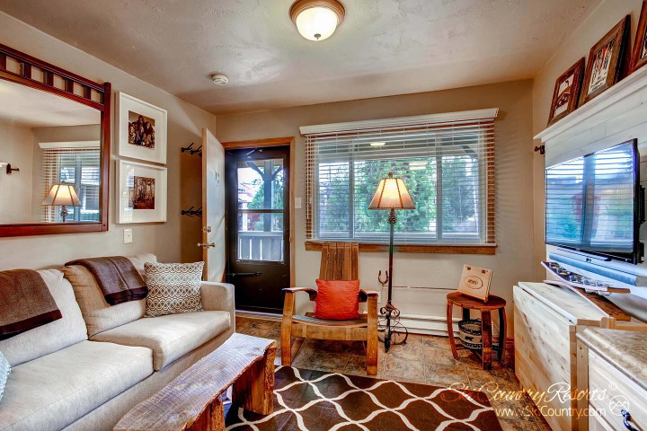 Affordable Condo In Downtown Breck. Spacious Shared Lobby W/ Hot Tubs | Pm3b - Summit County, CO
