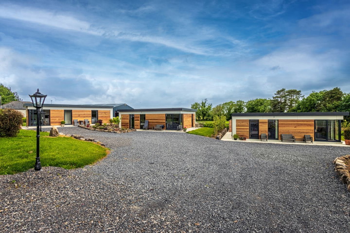 Tailtiú Lodge @Boyne View House. - Trim