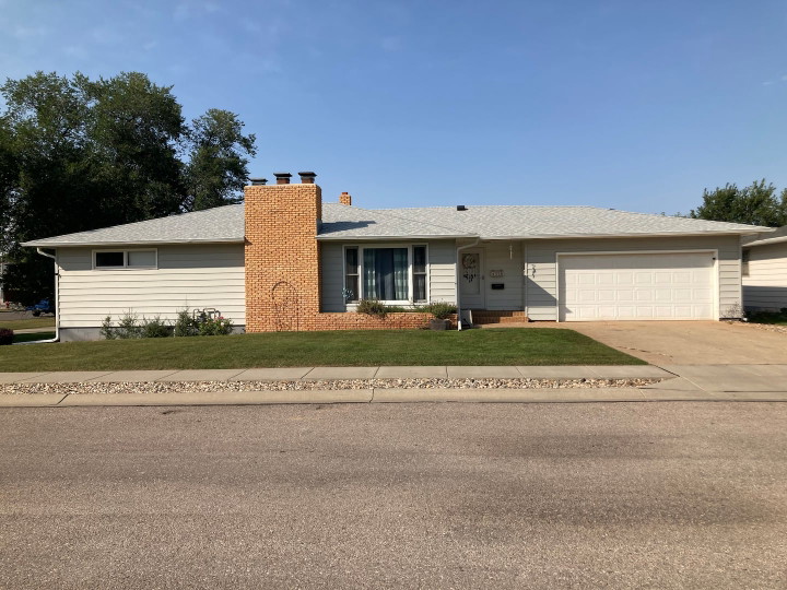 Pool, Deck, Fire Pit, And Trampoline!!! - Rapid City, SD