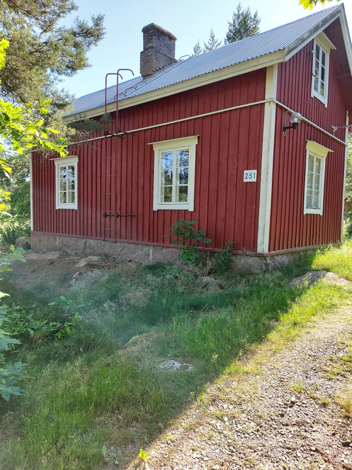 Mukava Pieni Mökki Maalaisympäristössä - Porvoo