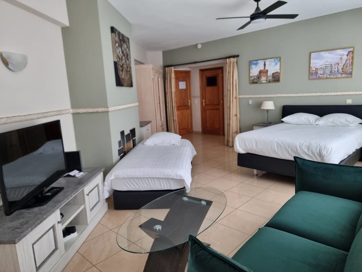 Private Apt Florence-brussels Midi Station &Center - Brussels