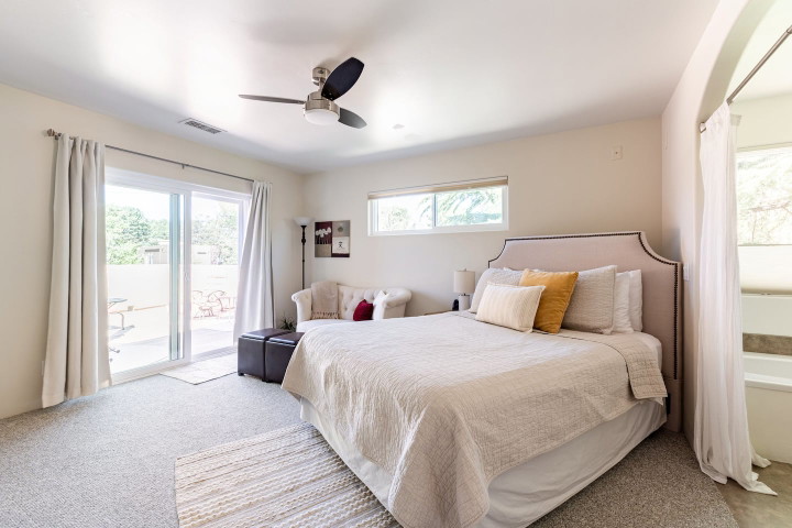 Beautiful Mountain View Private Entrance Spa Suite - Sedona, AZ