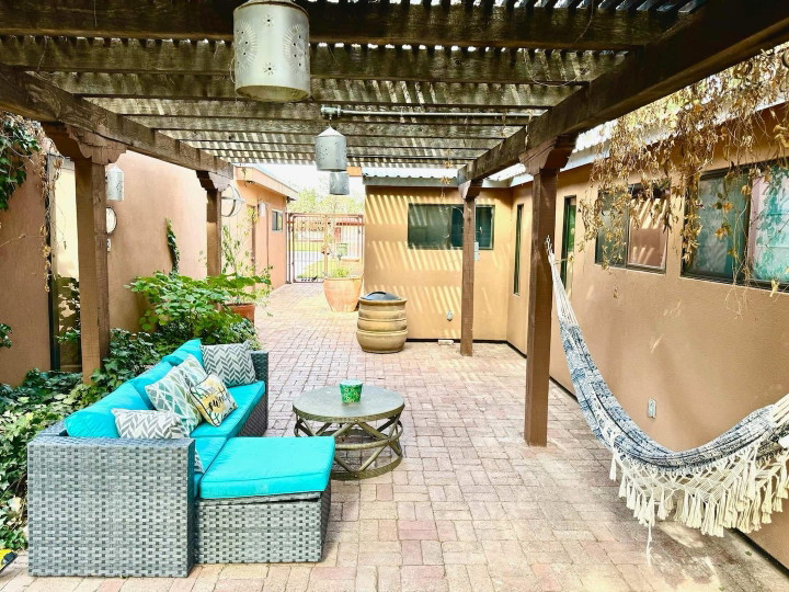 Oasis: 1 Br W/ (Shared) Yard In Nice Neighborhood - Carlsbad, NM