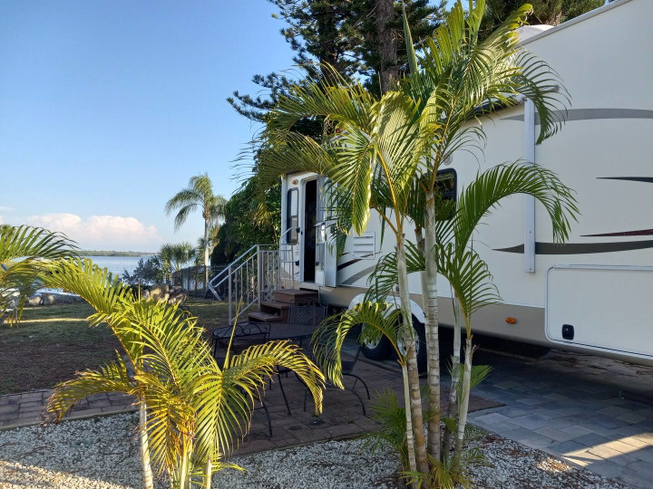 Spacious Waterfront Luxury Rv - Longboat Key, FL