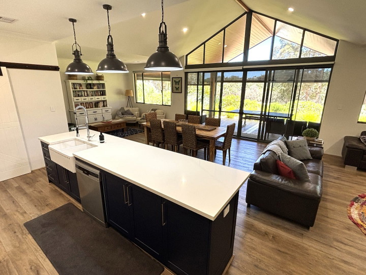 Forest Retreat For Families & Groups | Sleeps 11 - Bridgetown