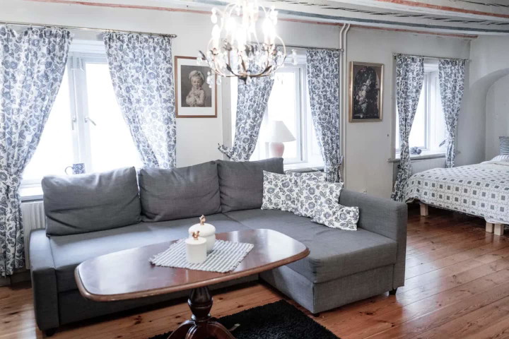 Retro City Apartment In The Heart Of The Old Town - Stockholm