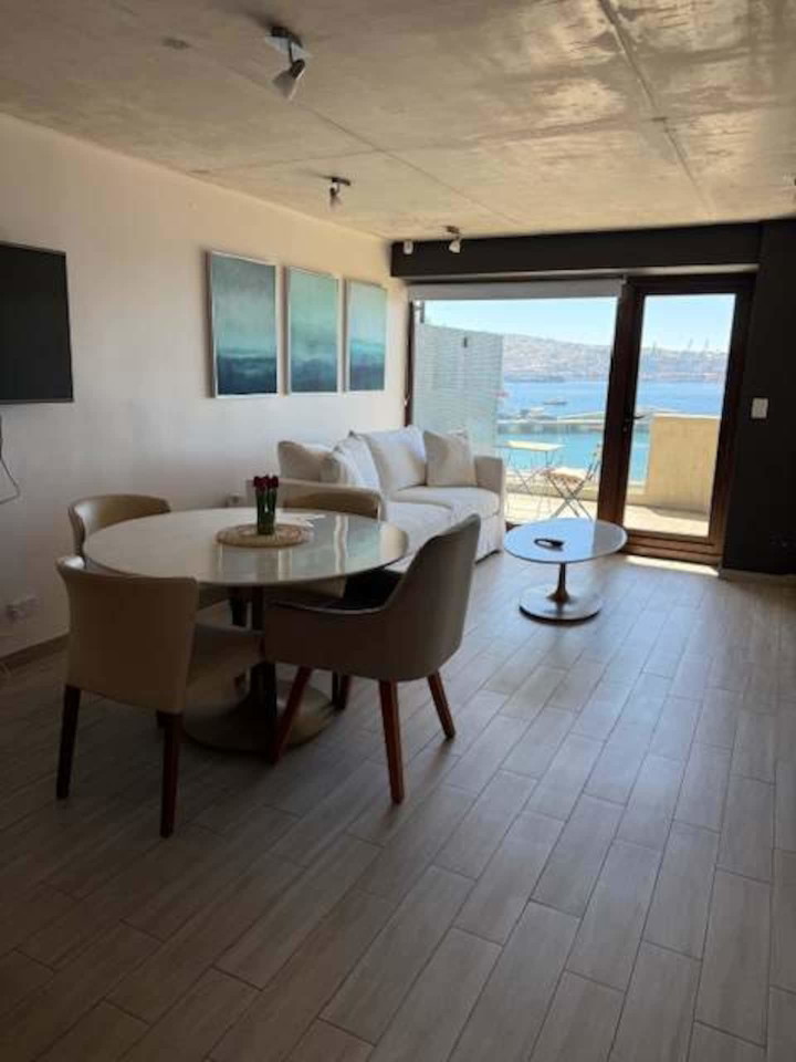 Hom Sea View, Terrace And Washer · Sleeps 4 - Valparaíso
