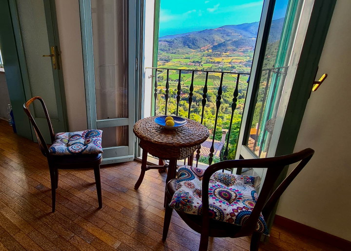 Lovely 2-bedroom Apartment In Capoliveri - Capoliveri