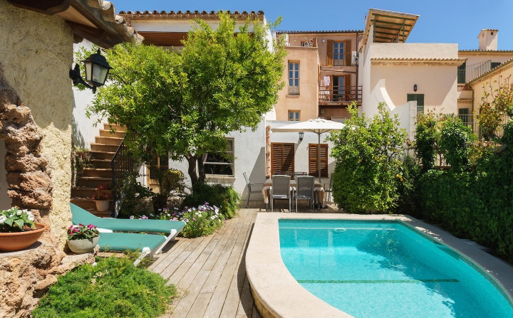 Townhouse With Pool And Garden In The Old Town - Pollensa