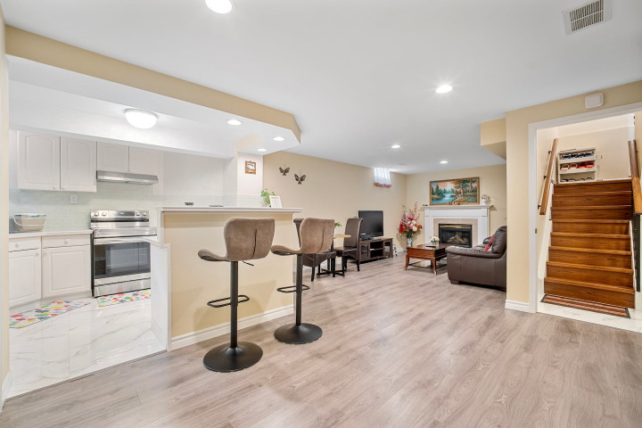 Privé/spacieux 4 Famille Et Voyageur Hwy 7/yonge - Ontario