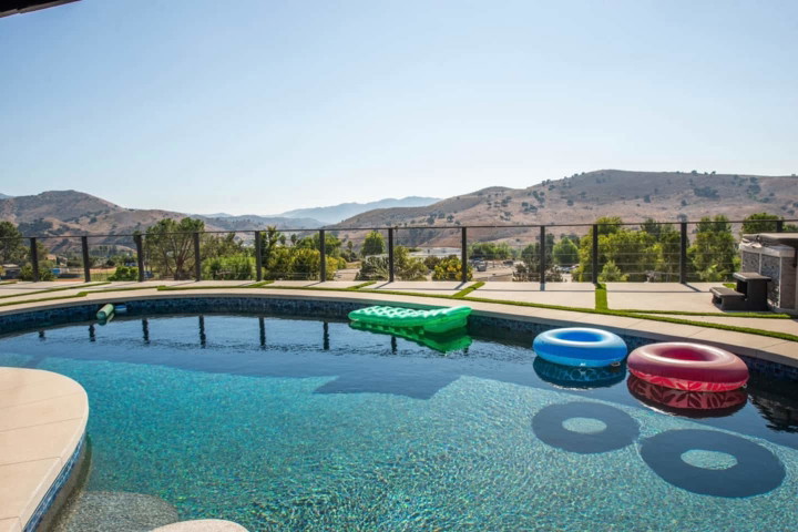 Stunning Home With Views (Pool/jacuzzi) - Calabasas, CA