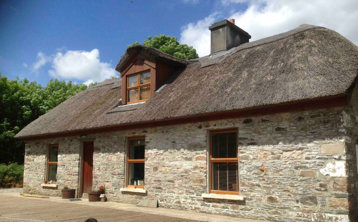 Thatched Cottage Getaway Along Wild Atlantic Way - Clare County
