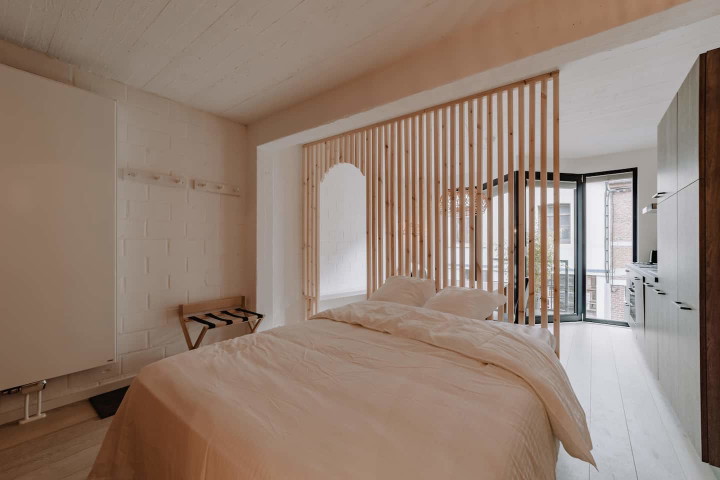 Chimay: The White Room Of The Grand Place - Chimay