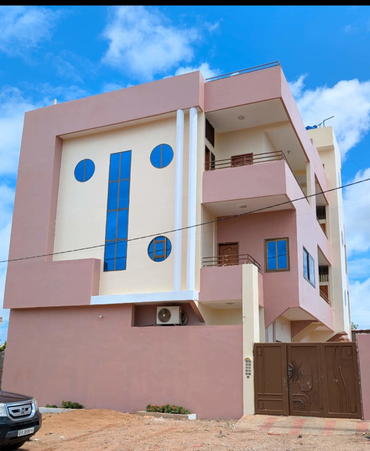 Porto-novo Charme Townhouse - Hot Water - Benin