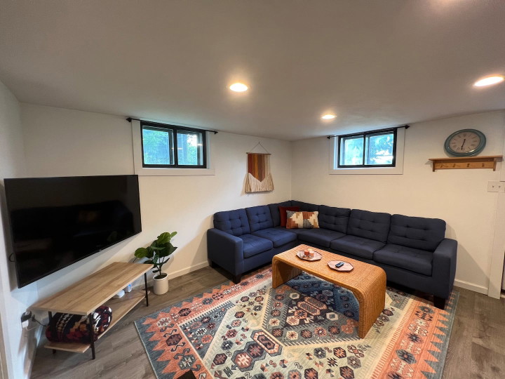 Downtown 2br Across From Lovely Park - Bozeman, MT