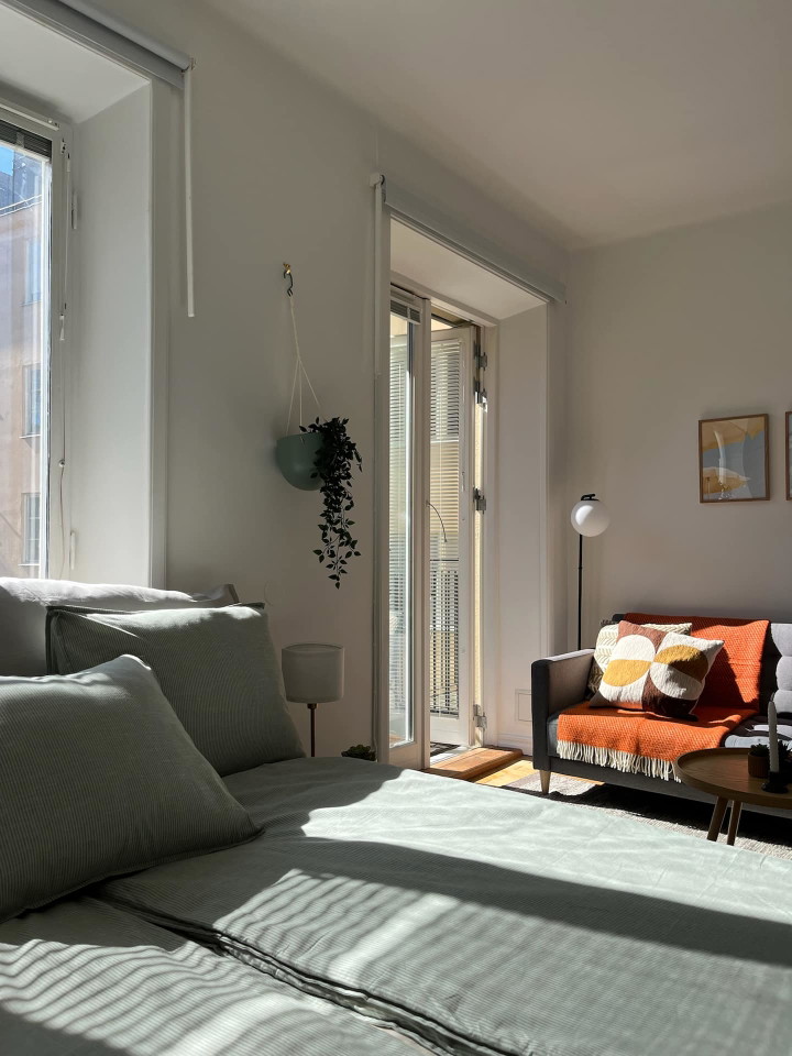 Quiet Living Room Studio With Balcony Facing Courtyard - Stockholm