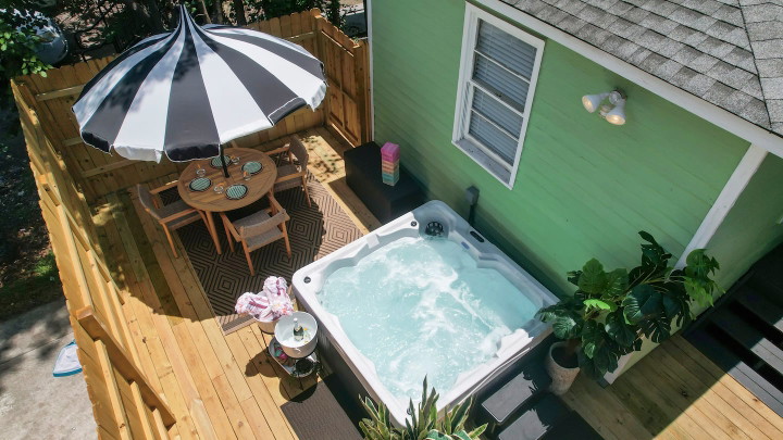 Historic Darling Home W/ Hot Tub Near Forsyth - Savannah, GA