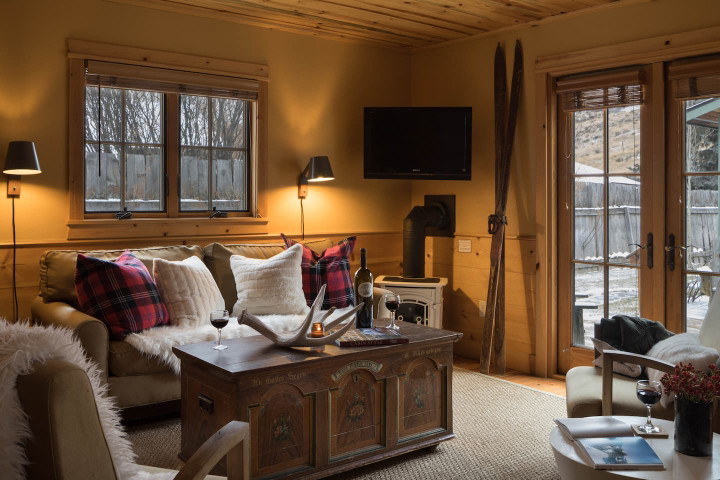 Outpost: Creekside Alpine Cottage Five - Jackson Hole, WY