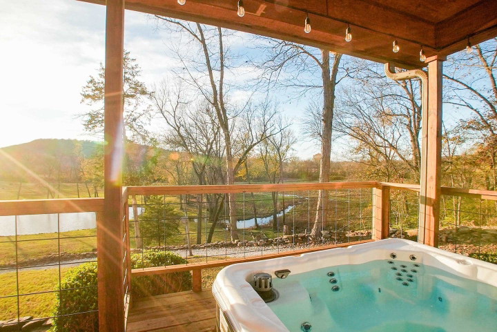 New! Pool+hot Tub+dogs Ok! Game Room - Fayetteville, AR