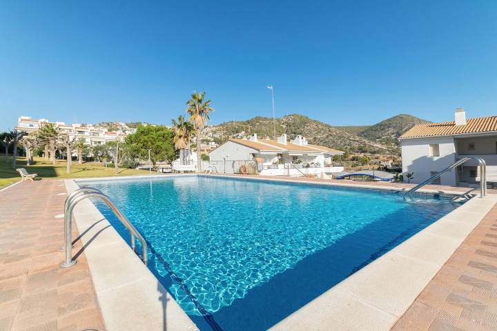 Apartamento Con Terraza Frente Al Mar En Sitges - Sitges
