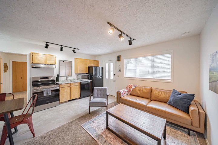 Idaho Comfy Suite. Walk To Mall, Parks & Hospitals - Idaho Falls, ID