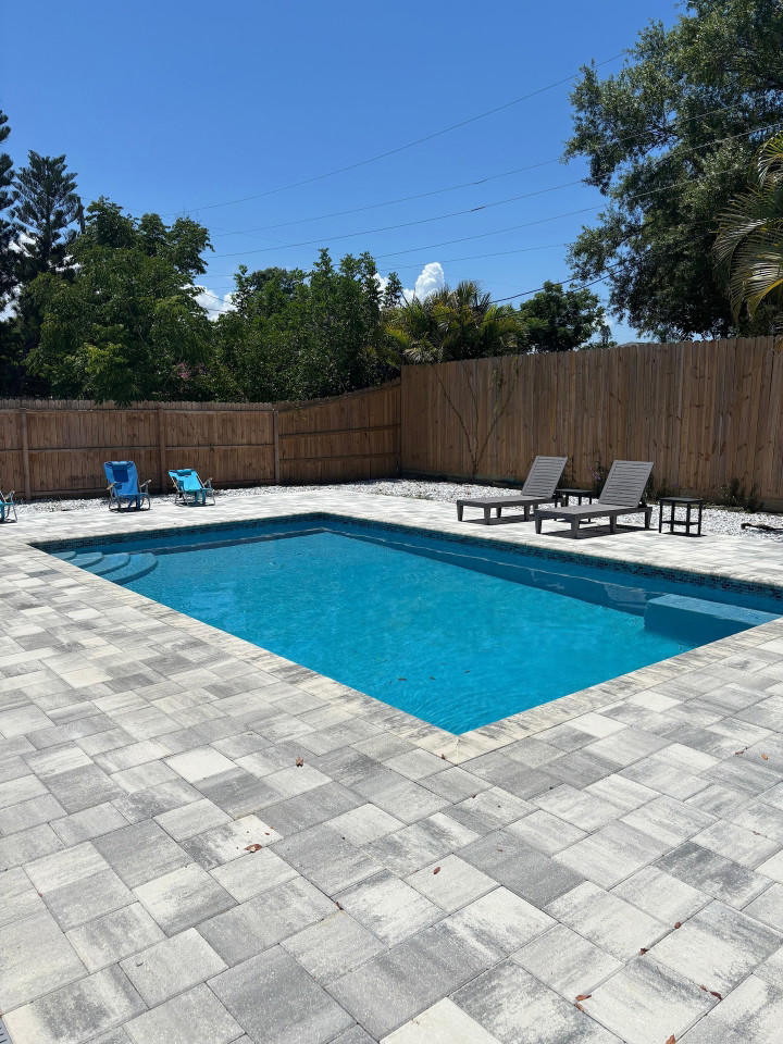Camelot Inn - Sarasota, FL