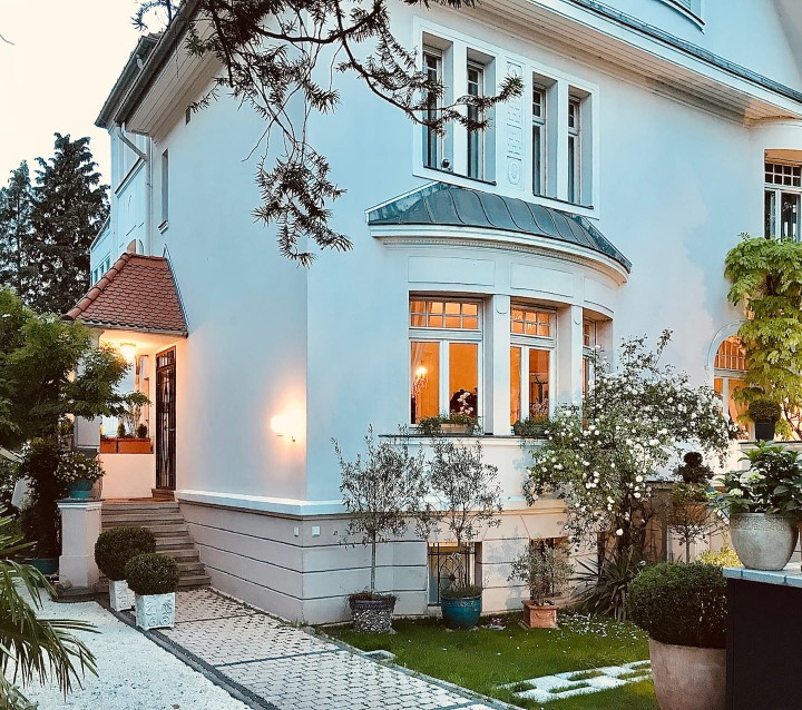 Schöner Wohnen In Jugendstilvilla Biebricher Allee - Wiesbaden