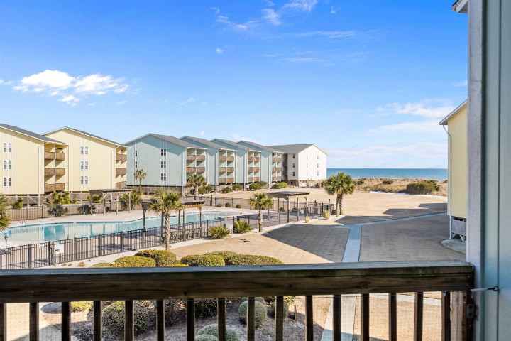 The Blue Pelican | Oceanview, Pool & Beach Access - Surf City, NC
