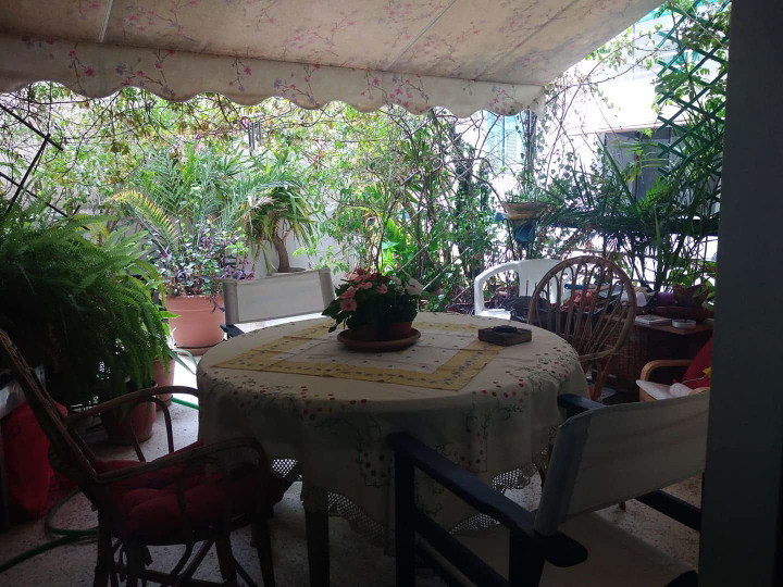 A Family Appartment With A Secret Garden - Athens
