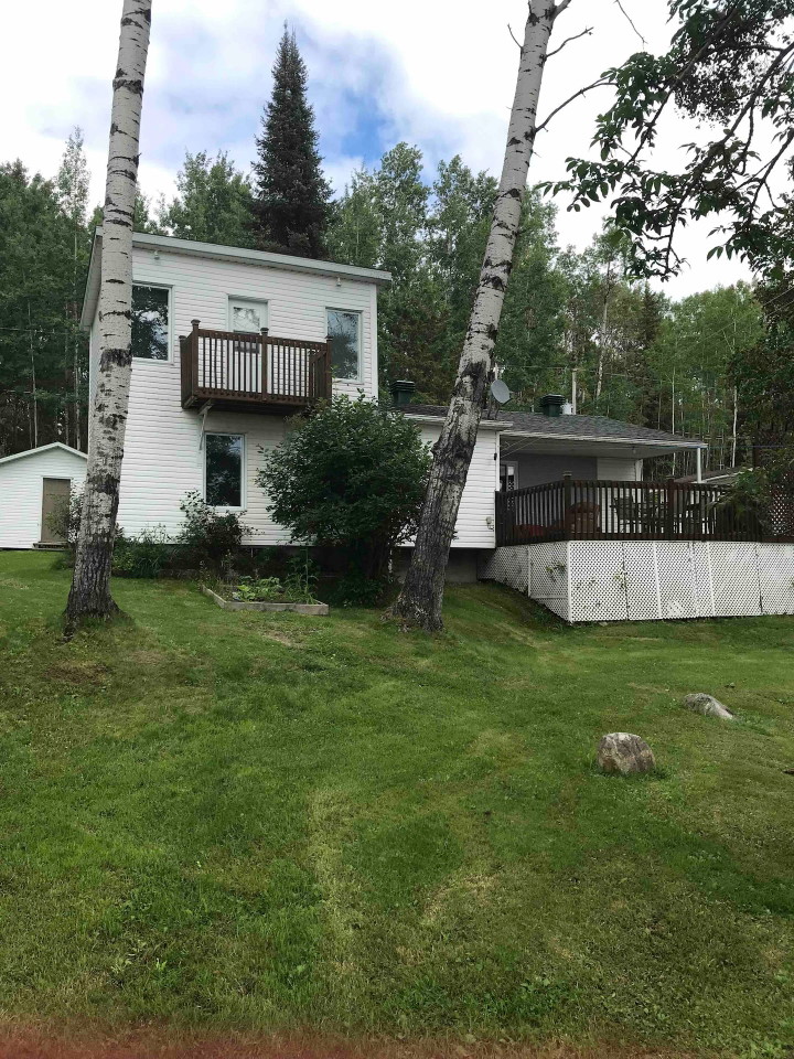 Chalet Au Bord De L Eau Avec Spa - Rouyn-Noranda